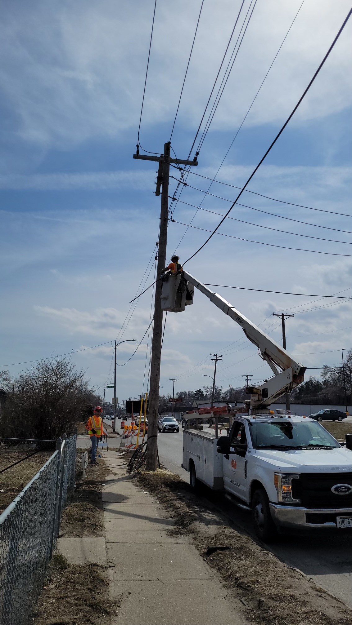Aerial Utility Construction - TJ Cable